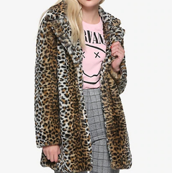 Hot Topic | Jackets & Coats | Faux Leopard Fur Coat | Poshmark